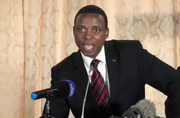 Top cop Erasmus Makodza pleads 'not guilty' as graft trial gets ...