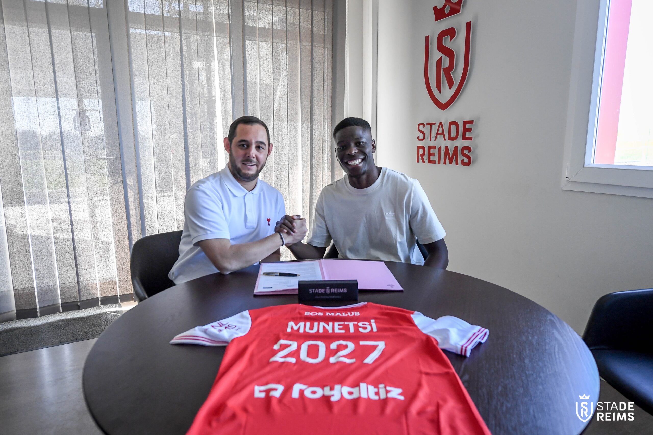 Marshall Munetsi celebrates new contract at Reims with seventh league ...