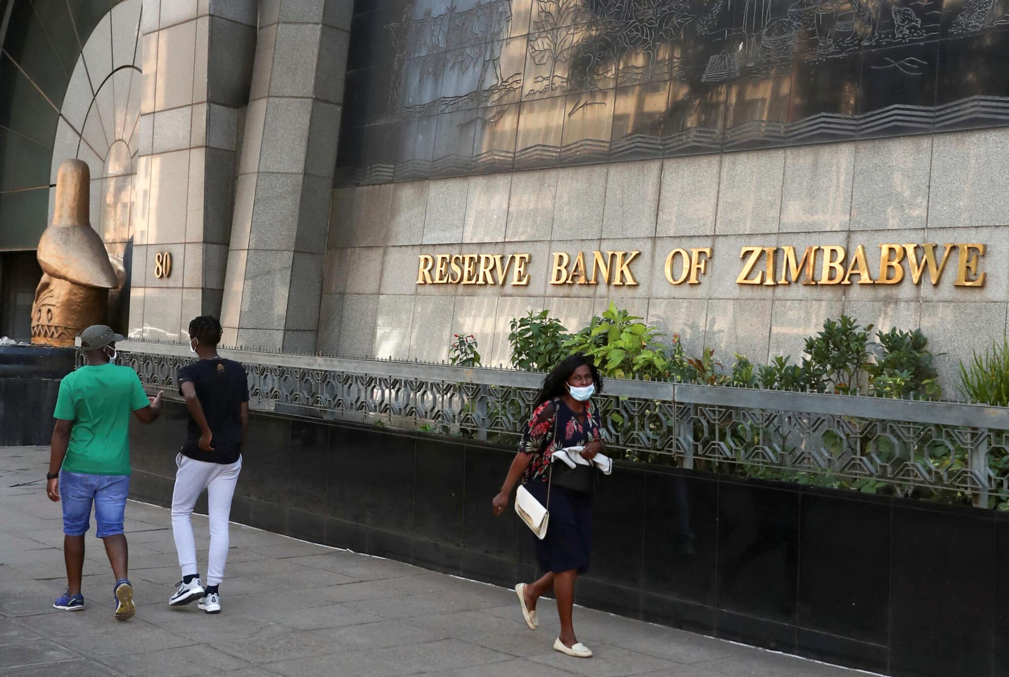 Zimbabwe authorities mix charm with force in bid to shore up ZiG ...