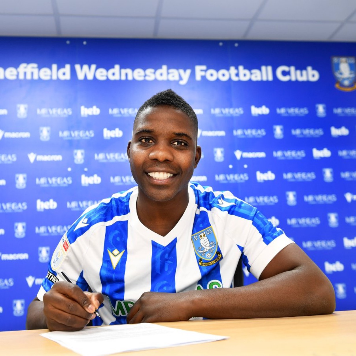 Marvelous Nakamba joins Sheffield Wednesday after Luton exit - Zimbabwe ...